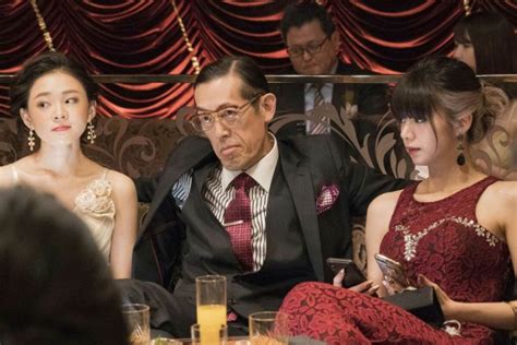 広瀬すずが熱唱＆吉沢亮の地味メガネ姿 『一度死んでみた』豪華キャストも登場の場面写真 ／2019年12月23日 写真 映画