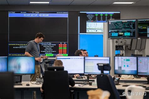 欧洲核子研究中心向巨型粒子加速器迈出了第一步