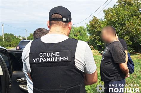 За 4 тис переправляли чоловіків за кордон поліцейські Миколаївщини перекрили незаконний