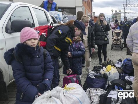 У прифронтовому районі Дніпропетровської області оголосили обовязкову евакуацію дітей Читайте