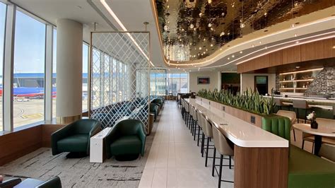 Charlotte Airport Lounge Guide Axios Charlotte