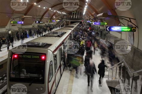 Част от линиите на градския транспорт в София ще се движат в Новогодишната нощ Утро