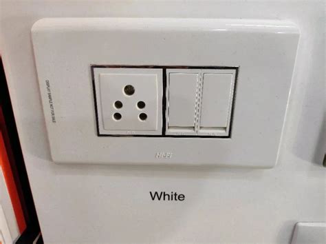 5a White Two Way Switch 2m At Rs 62 Piece In Chennai Id 25984029697