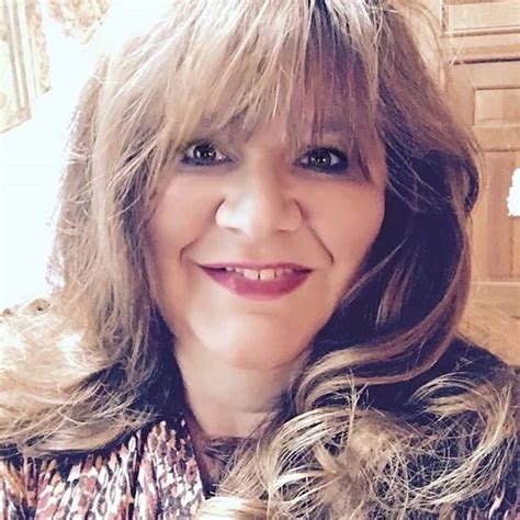 Laura Lauralovespictures On Threads