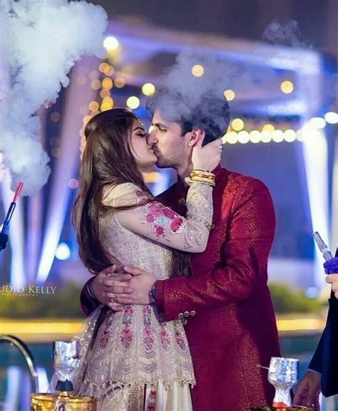 New Couple Hot Kiss 💋