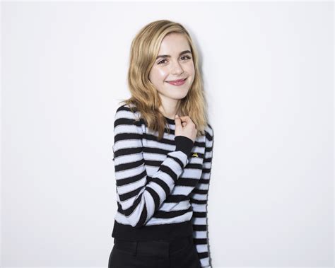 1920x1080 Resolution Sabrina Actress Kiernan Shipka 1080p Laptop Full