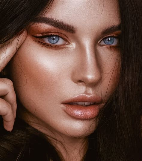 Runway Etiquette The Dos And Donts — Cbs Creative Advertising Agency