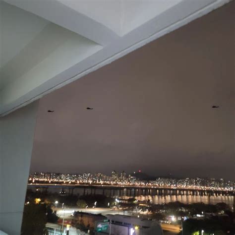 어제 2주 주말간 진행한 개인 사이드 프로젝트 코인 매매봇에 대한 글을 적고 있는데 그 봇이 엄청난 알림을 쏟아내더니 카톡에 뉴스기사 캡처본이 몰려왔습니다