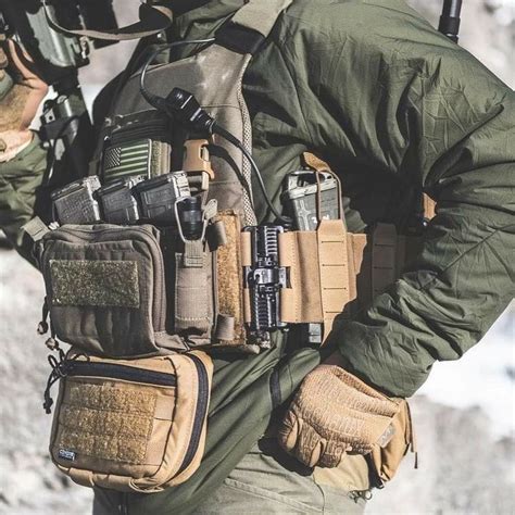 Pin By • 𝐣𝐮𝐣𝐮 𝐃𝐚𝐯𝐢𝐬 • On 𝐍𝐚𝐯𝐲 𝐒𝐞𝐚𝐥 Tactical Gear Loadout Tactical Gear Survival Tactical Gear