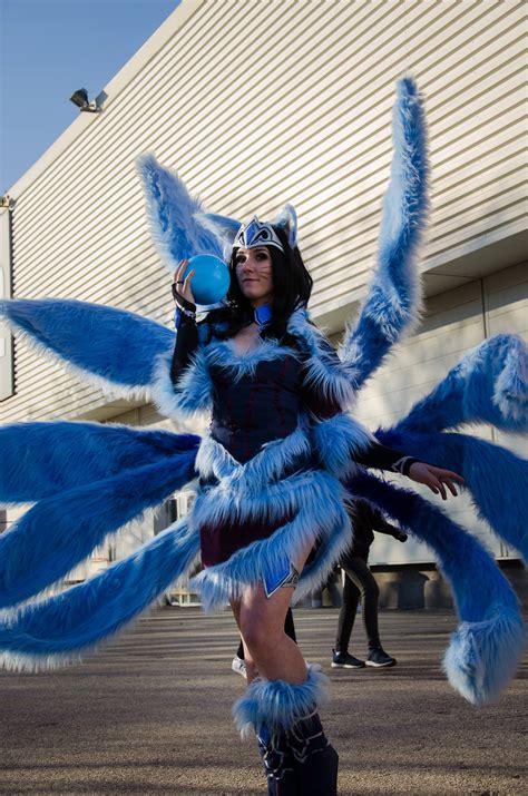 Midnight Ahri Cosplay