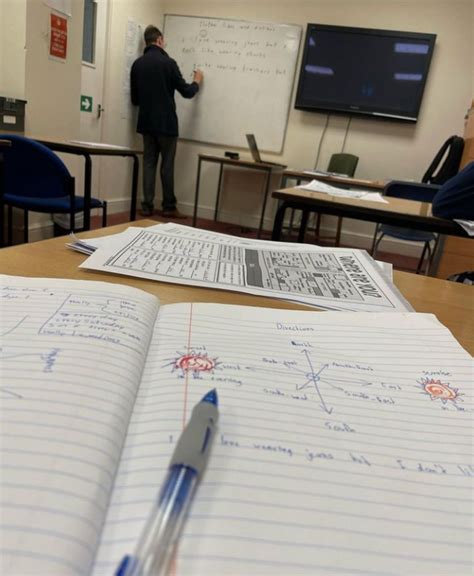 ข่าวย้อนเส้นทางฝัน”น้องดอม” 1 ใน 13 หมูป่าอะคาเดมี เด็ก ตจว ที่ฝันไกลเรียนฟุตบอลที่ประเทศอังกฤษ