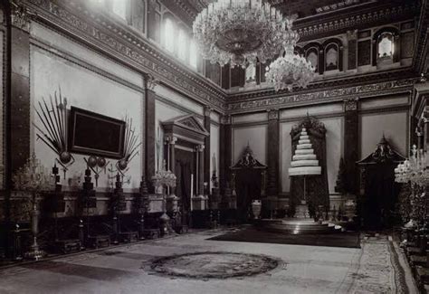 ขุนเดชวิทยายุทธ On Twitter พระที่นั่งจักรีมหาปราสาทเป็นที่รับแขกเมืองในโอกาสที่เป็นทางการแต่