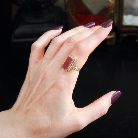 Antique Victorian Sardonyx Signet Ring Fetheray