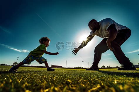 父母和孩子的互动高清图片下载 正版图片600236981 摄图网