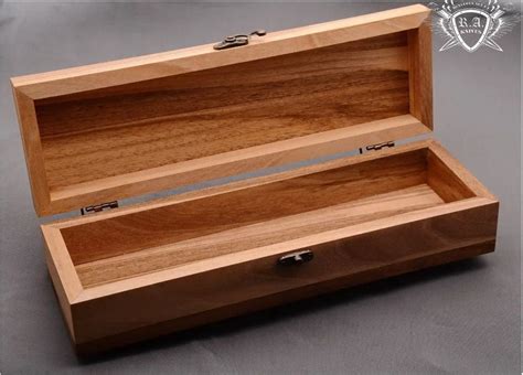 Бренды представленные в интернет магазине Авторська ножова майстерня R A