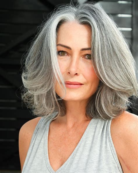 Silver Fox Rsilverhairedhotties