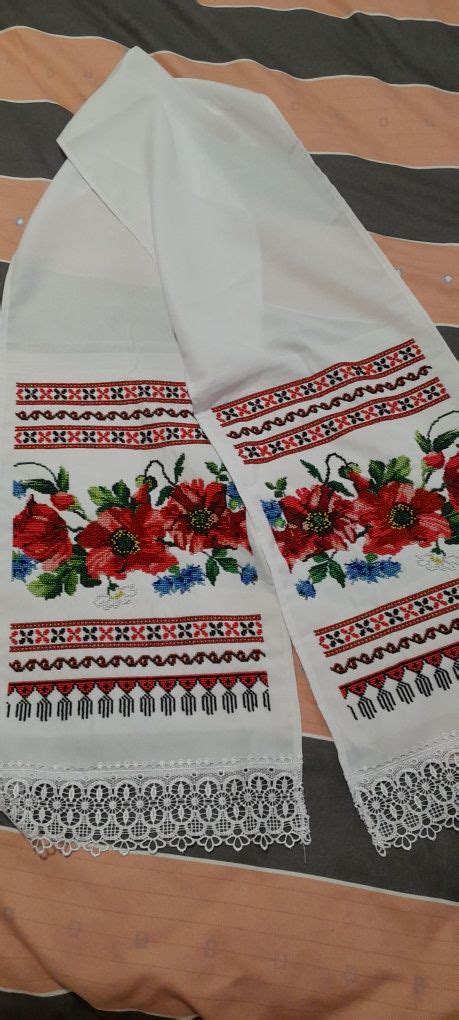 БІСЕР ВЕСІЛЬНИЙ РУШНИК І ДО СВЯТА Вишитий бісером Ручна робота 1 300 грн Поделки
