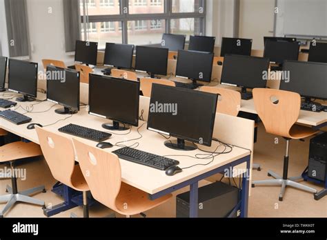 School Computer Lab Hi Res Stock Photography And Images Alamy