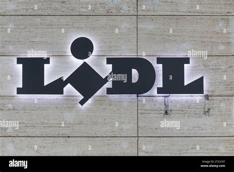 Lidl Logo Hi Res Stock Photography And Images Alamy