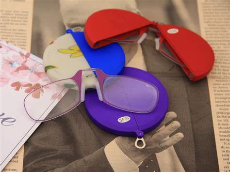 Foldable Mini Pocket Reading Glasses Without Arms With 3m Sticker