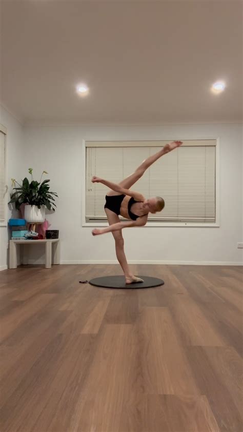 🤍🎀 Fourteen 🎀🤍 Itsmybirthday Fourteen 14 𝕊𝕒𝕧𝕒𝕟𝕟𝕒𝕙 𝕃𝕖 𝕃𝕠𝕦𝕩 🇦🇺 Mum