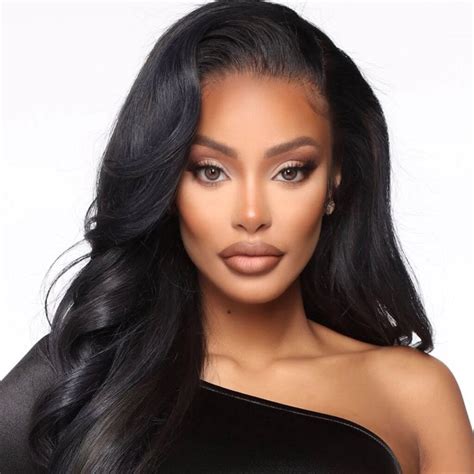 Fashion Nova Models Names List With Instagram Account 2024