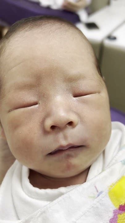 생후 10일 둘찌 신생아 코고는소리 Youtube