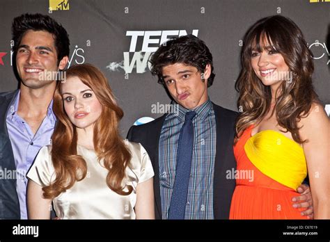 Tyler Hoechlin Holland Roden Tyler Posey Crystal Reed Colton Haynes