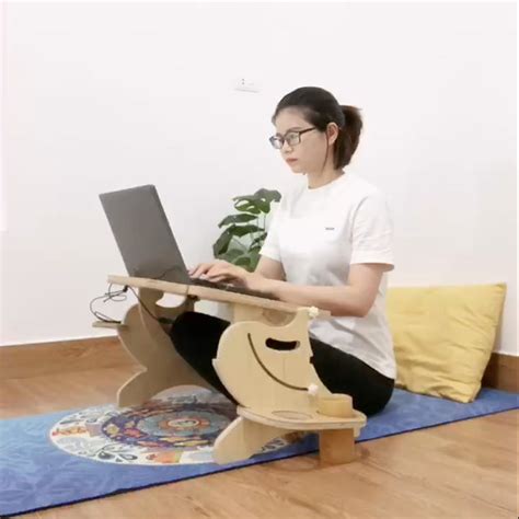 Laptop Desk Designed For Lying Down Sitting Posture Helping To Relax