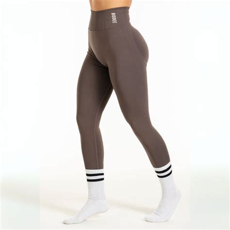 Bodee Sportstøj Med Stil Styrke Og Fællesskab