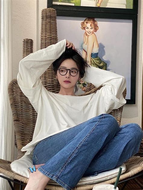 6 Potret Liu Yaxi Pemeran Pengganti Liu Yifei Di Film Mulan Yang Jago