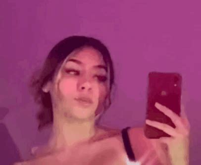 Discord Gifs Presents