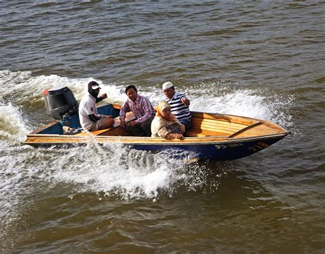 무료 이미지 외륜 차량 아시아 기선 주유 브루나이 워터 빌리지 로잉 물줄기 캄팔가니 고기 냄새 뗏목 수상 스포츠 작은 배 편주 풍선 보트