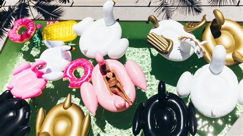 The 6 Best Pool Floats And Accessories For Summer Vogue
