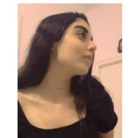 Ⓓ︎Ⓞ︎Ⓤ︎Ⓐ︎Ⓐ︎ Ⓗ︎Ⓐ︎Ⓜ︎Ⓩ︎Ⓐ︎ Douaa Hamza • Threads Say More