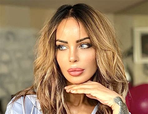 Nina Moric Si Scaglia Contro Una Collega “È Una Strona Una Falsa”