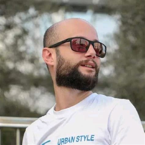 Mohammad Abdeen Assistant Store Manager First Way Car Acc Linkedin