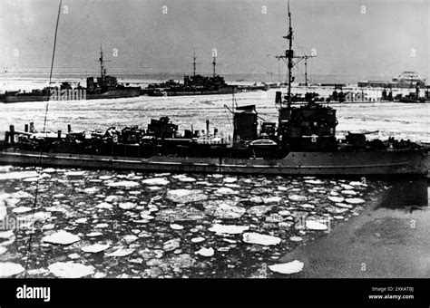 German Minesweepers Leaving Port Photo Essig [automated Translation