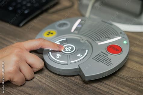 Female Hand Pressing Movement Sign Button On Ct Scan Control Panel Medical Concept Stock Foto