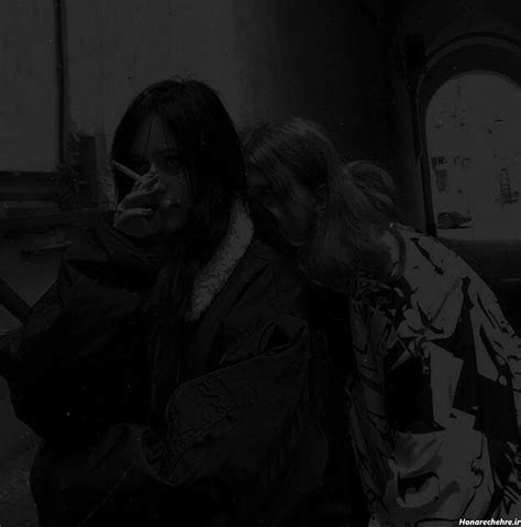 29 عکس پروفایل دخترانه خفن سیاه سفید که شما را متمایز میکند