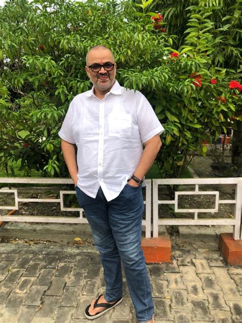 manoj keshan on linkedin 💐जिंदगी में सरल कुछ भी नही है पर ठान लो तो मुश्किल भी नहीं है। हार