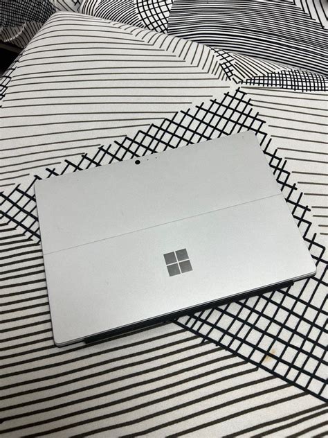 Microsoft Surface Pro 1796 I5 7300u 8gb Ram 256gb Ssd Microsoft