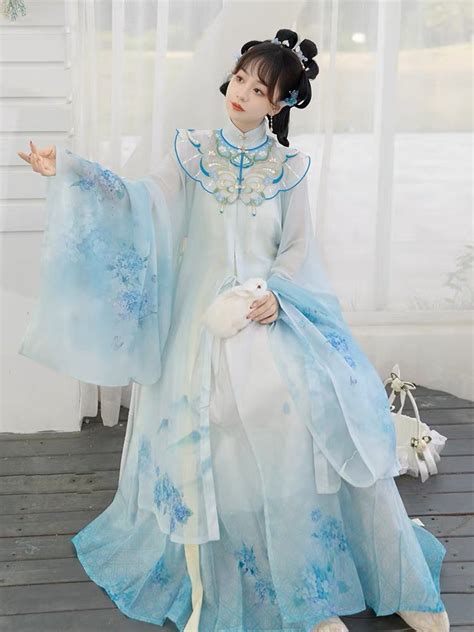 Lily ︎ 横浜中華街チャイナドレスand漢服 販売・レンタル On Twitter 暑い熱い夏になる前に。 透け感のある立襟 詰め襟 の