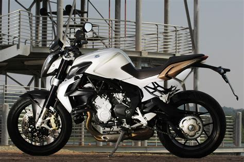 Mv Agusta Brutale 675 2011 2012 Specs Performance And Photos