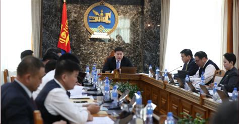 “Цагаан суваргын ордын төрийн эзэмшлийн хувь тогтоох тухай” УИХ ын 2014 оны тогтоолыг олон