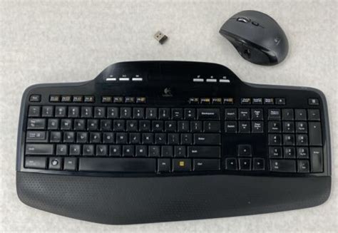 Mouse Combo Canadian Logitech Mk735 Wireless Keyboard