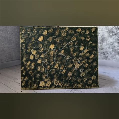 Картина на холсте с вышивкой вокруг света — цена 1550 грн в каталоге Картины Купить товары для