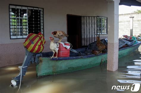 열대성 폭풍 줄리아 온두라스에 물폭탄