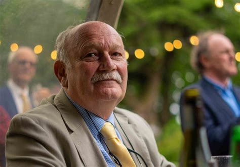 Best Ways To Diffuse On Camera Flash For Wedding Reception Photos