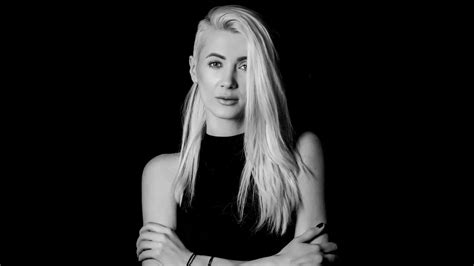 Nusha Rumänische Techno Djane Mit Explosiven Sets